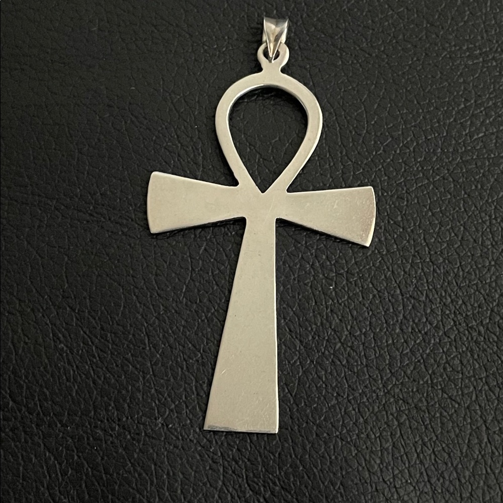 Sterling Silver Ankh Symbol Key Of Life Pendant - Gem